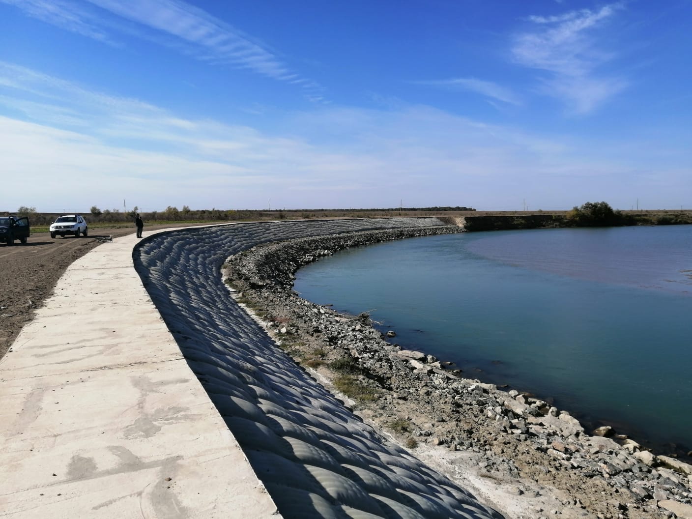 Lucrare de nota 10 la digul din Corbu Vechi! Localnicii răsuflă ușurați ...